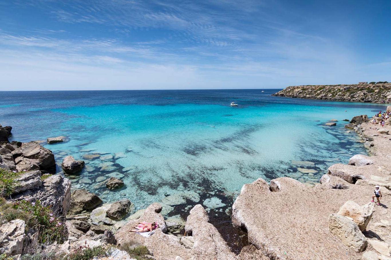 Cala Azzurra Favignana, spiaggia dal sentore tropicale