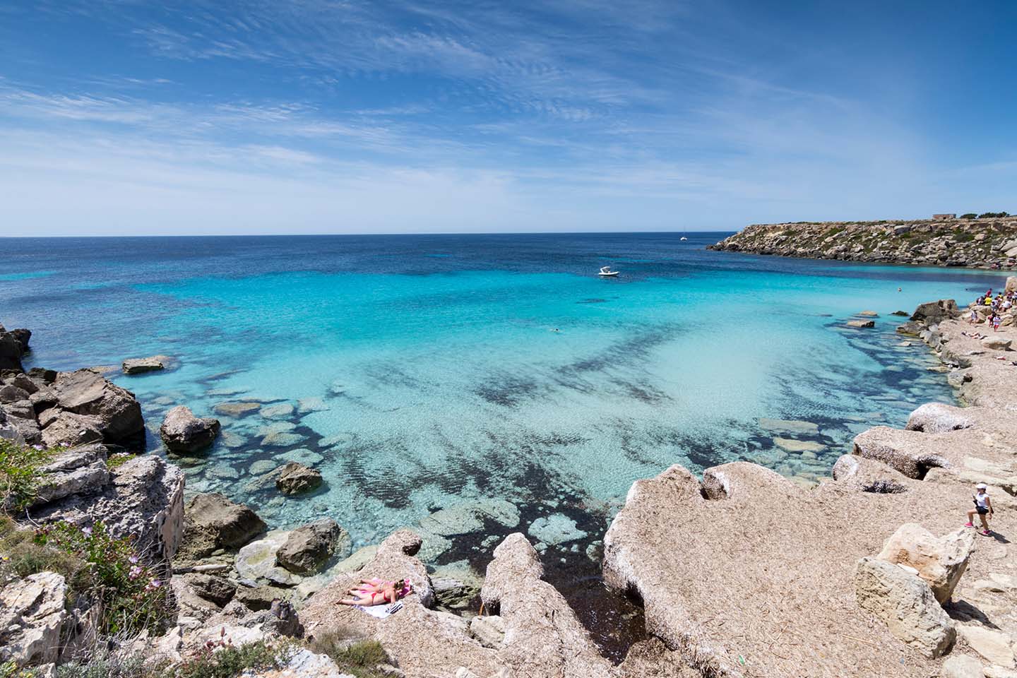 Cala Azzurra Favignana, spiaggia dal sentore tropicale